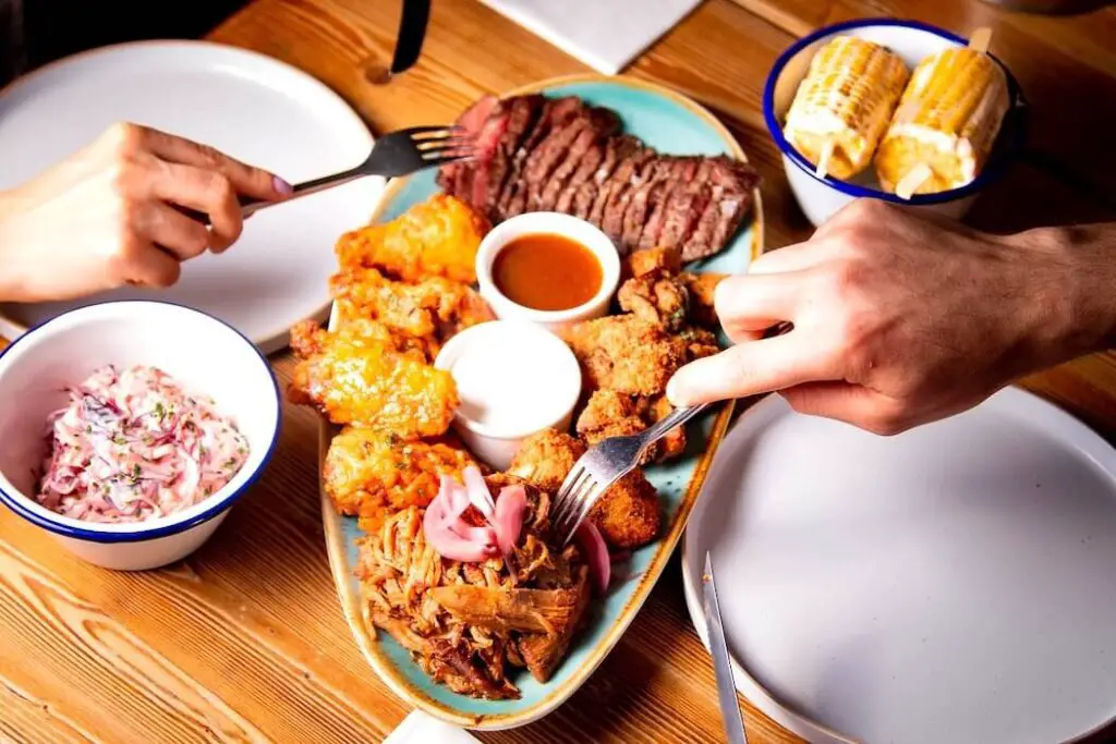 Auberge Espagnole Repas : Découvrez La Cuisine Colorée De L'Espagne ...